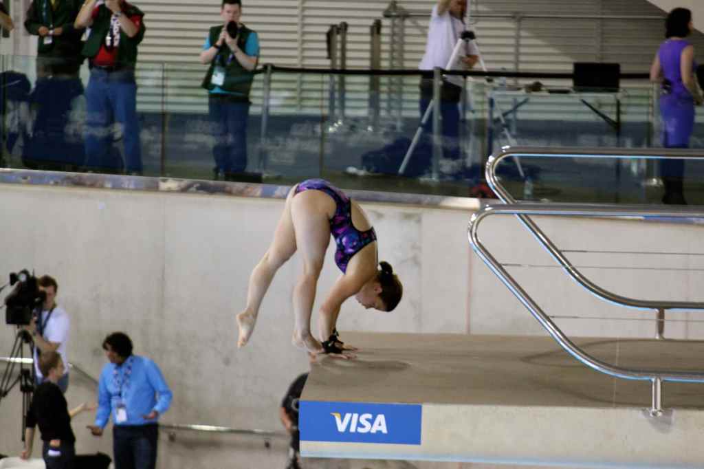 Dive In | Lose Weight and Gain Health